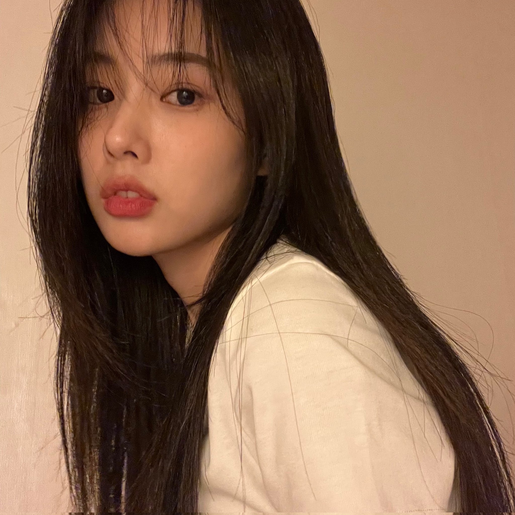 hyewon pics ☁️ on Twitter: "bubble update https://t.co/G0OYhszRLL" / Twitter