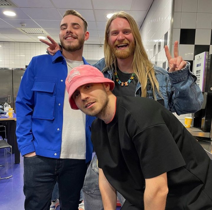 Name a more iconic trio! : r/eurovision