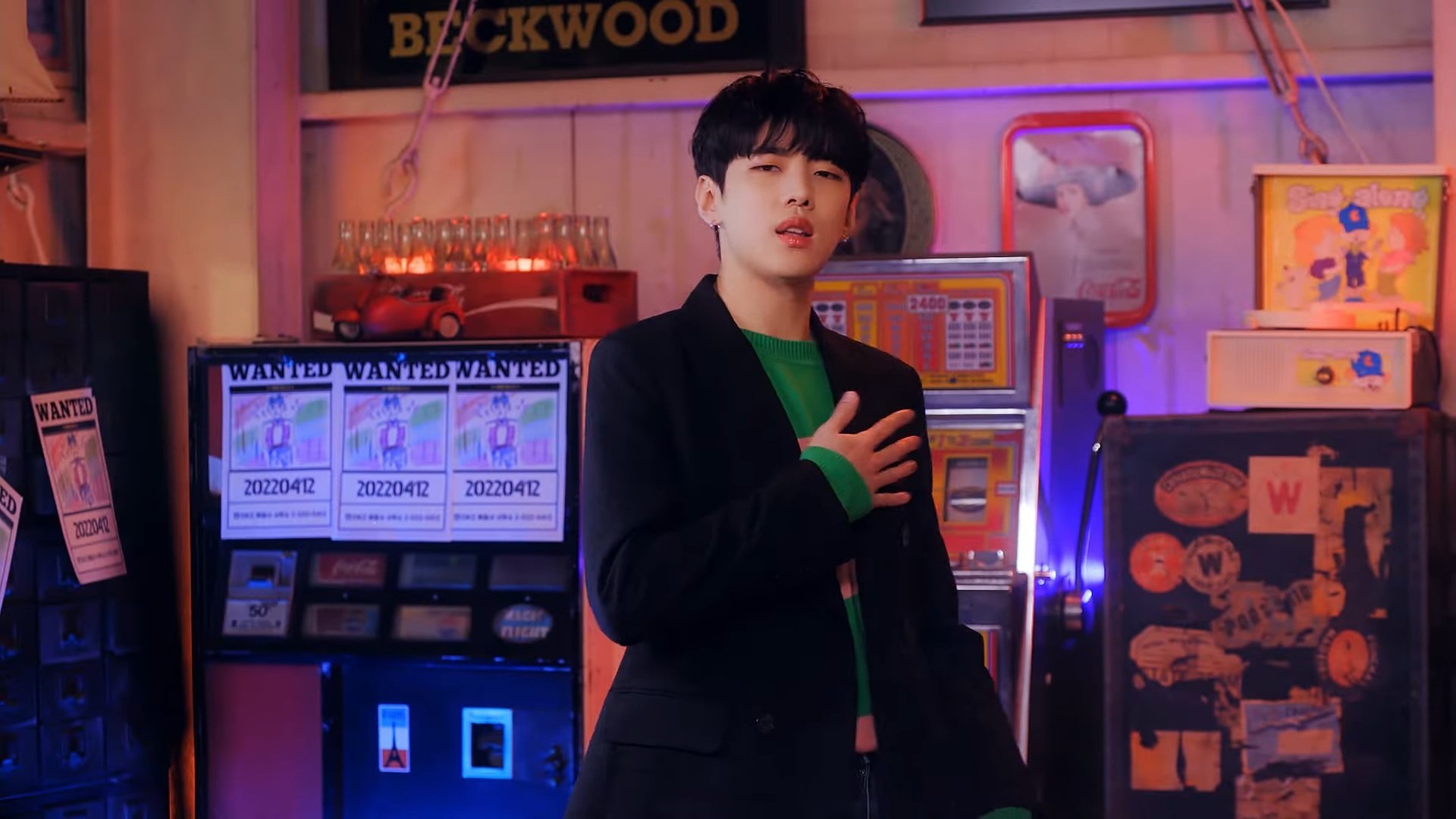 BL Update 🍥 on Twitter: "DKZ's Cupid MV is now streaming on YouTube 👉 https://t.co/bI3sfro4pn 💘 ...