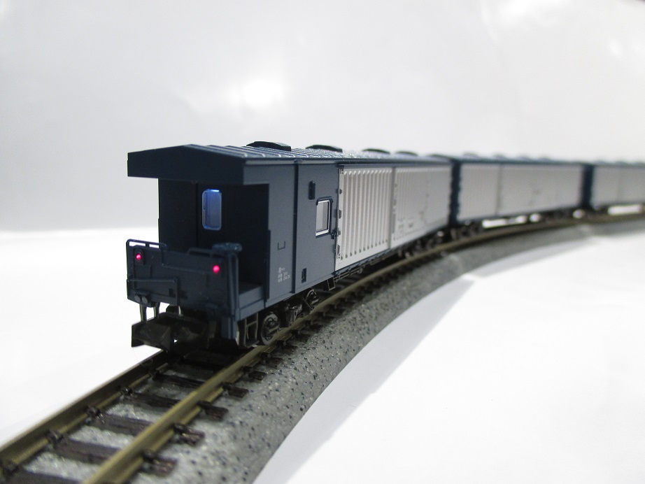 KATO京都駅店 on Twitter: "【オールパレット車の美しい荷物編成】 急行荷物1032列車7両セット特製品￥12,650はいかがでしょう。 ワサフ8000は室内灯付で車掌室側でない ...