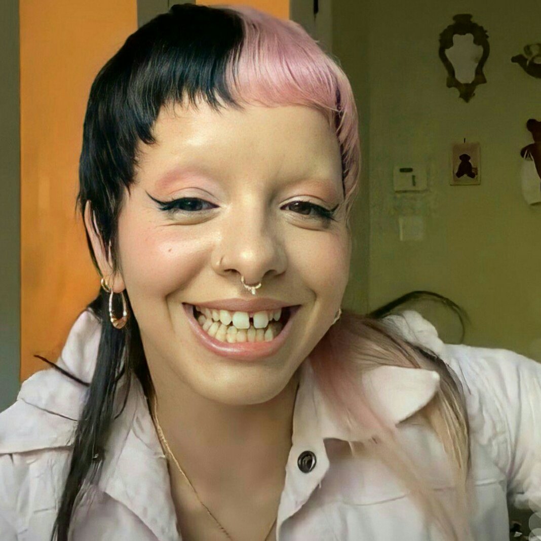 Melanie Martinez Smile