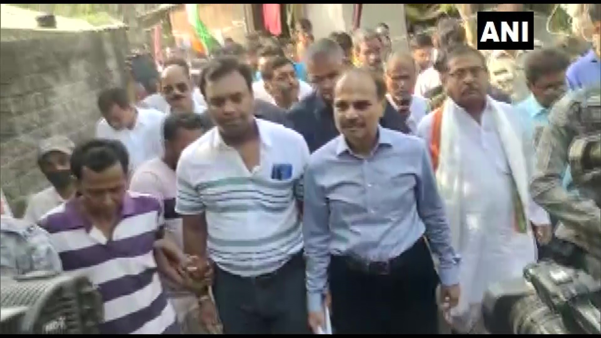 ANI on Twitter: "Hanskhali rape-murder| WB Congress chief AR Chowdhury reaches Hanskhali, Nadia ...