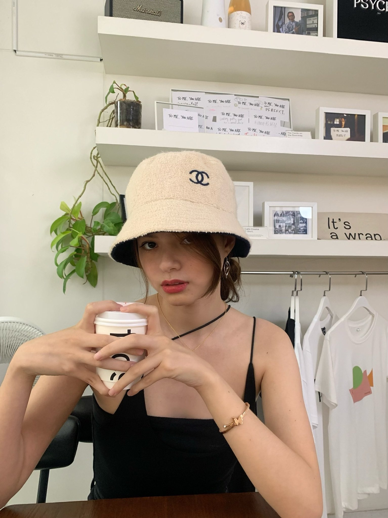 N' Becky (Luv u mami) on Twitter: "Can i go inside your heart?💓 #Beckysangels https://t.co ...