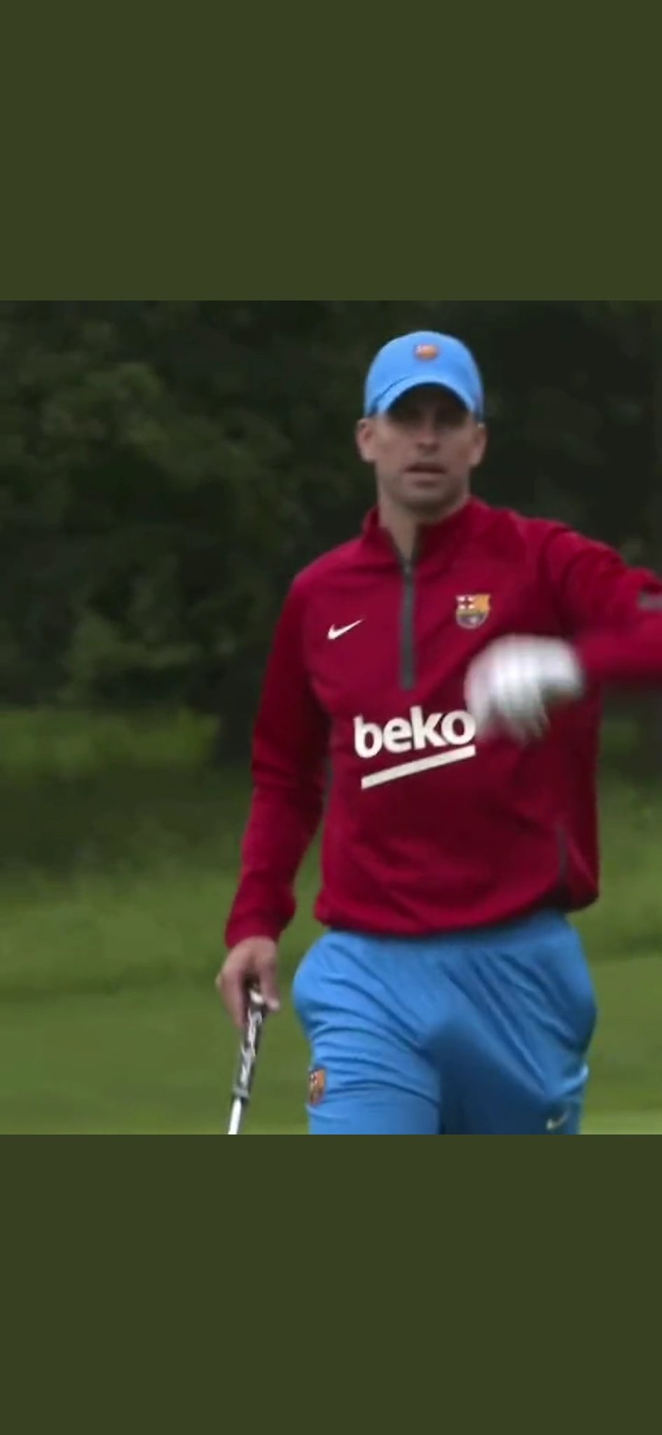 wimmich on Twitter: "Gerard pique bulge https://t.co/UAK64PmDEi" / Twitter