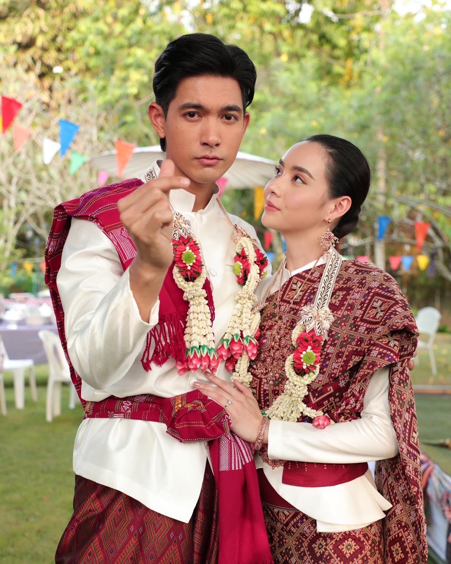 Tum_chin on Twitter: "แต่งงานกันอีกรอบ รอบนี้ไม่กำมะลอแล้วเด้อ #เขยบ้านไร่สะใภ้ไฮโซตอนจบ https ...