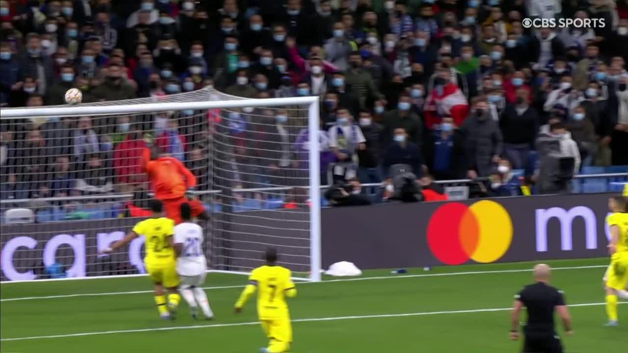 Cbs Sports Golazo ⚽️ On Twitter Benzema Hits The Woodwork 😯