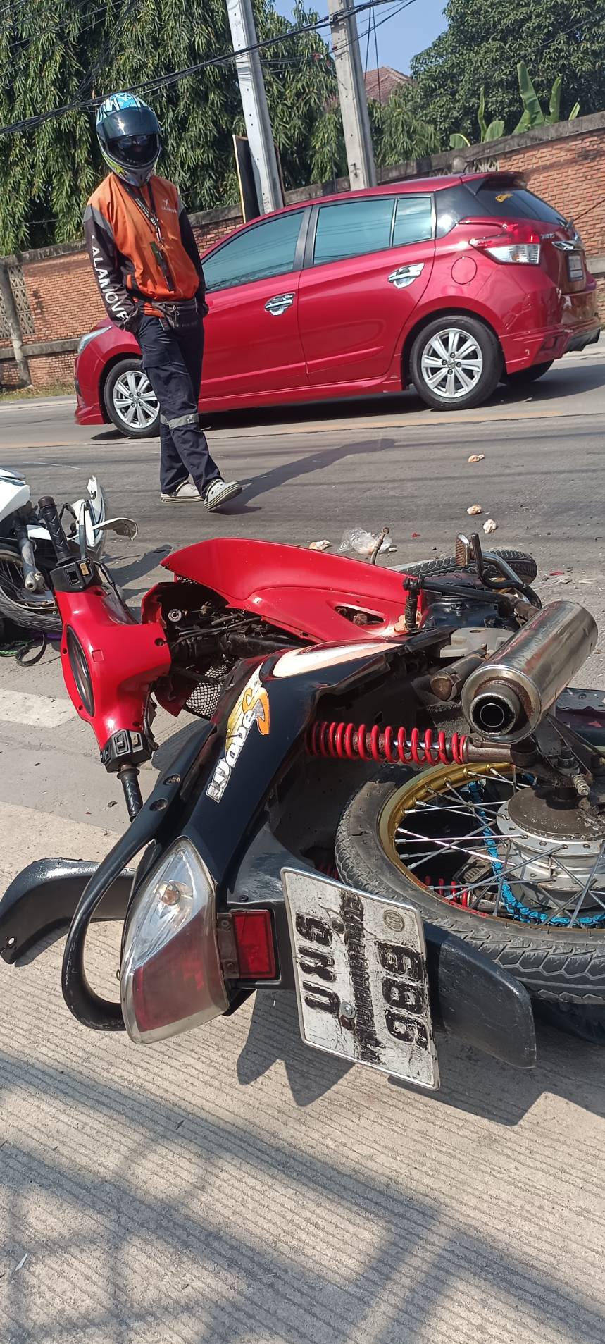 JS100 on Twitter: "09:50น. แจ้งอุบัติเหตุ ถ.อนามัยงามเจริญ ช่วง แยกตัด ถ.พระราม2 ถึง ศูนย์การ ...