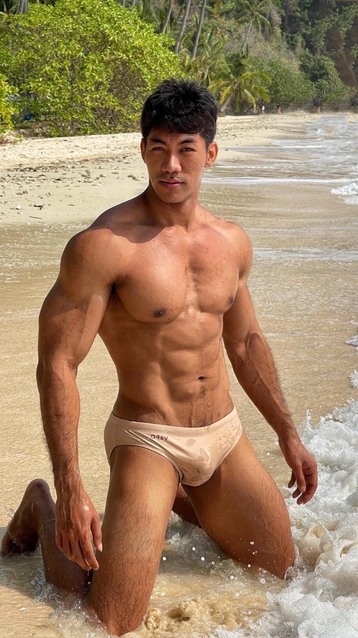 blueceberus on Twitter: "Last Songkran I gave you my 💦 https://t.co/06WkSTed7f" / Twitter