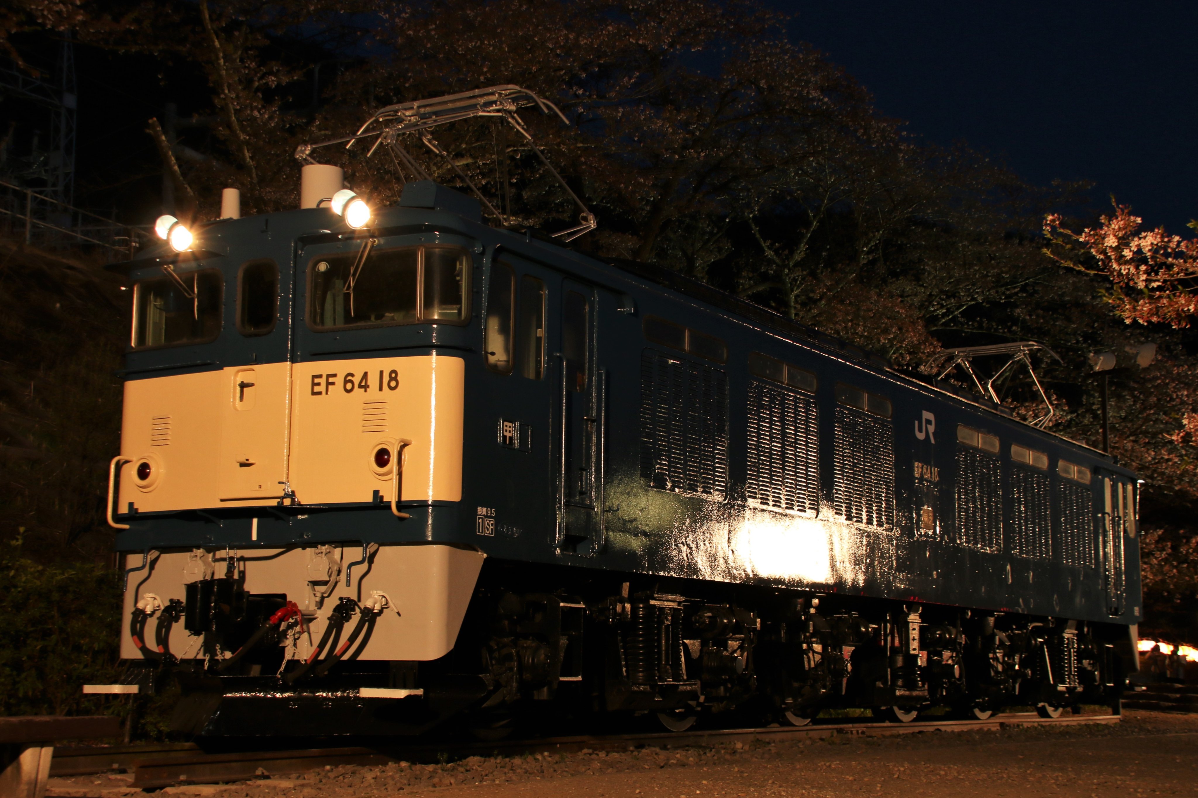 ユコイ on Twitter: "2022/04/09(土) EF64形電気機関車18号機 ( EF64-18 ) - 12 #EF64 #勝沼 #甲州市観光協会 #勝沼ぶどう郷駅前公園 ...