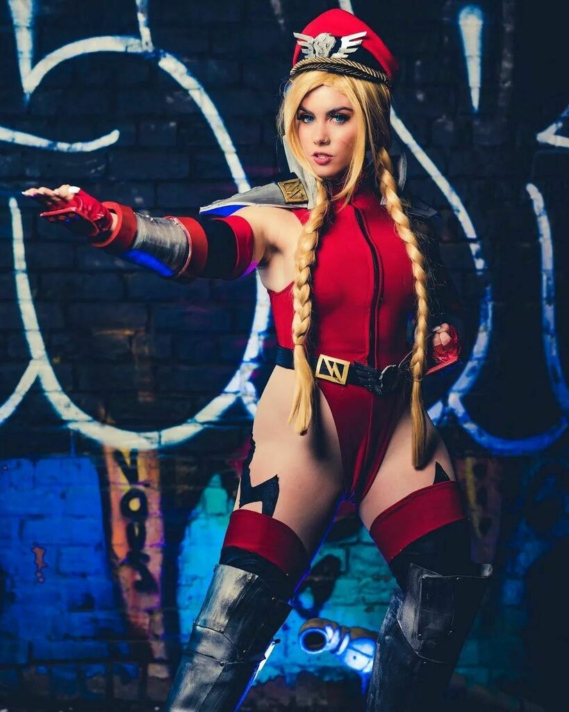 CosFans on Twitter: "Cosplayer @kristinadm89 #bisoncammy #cammycosplay #cammywhite # ...