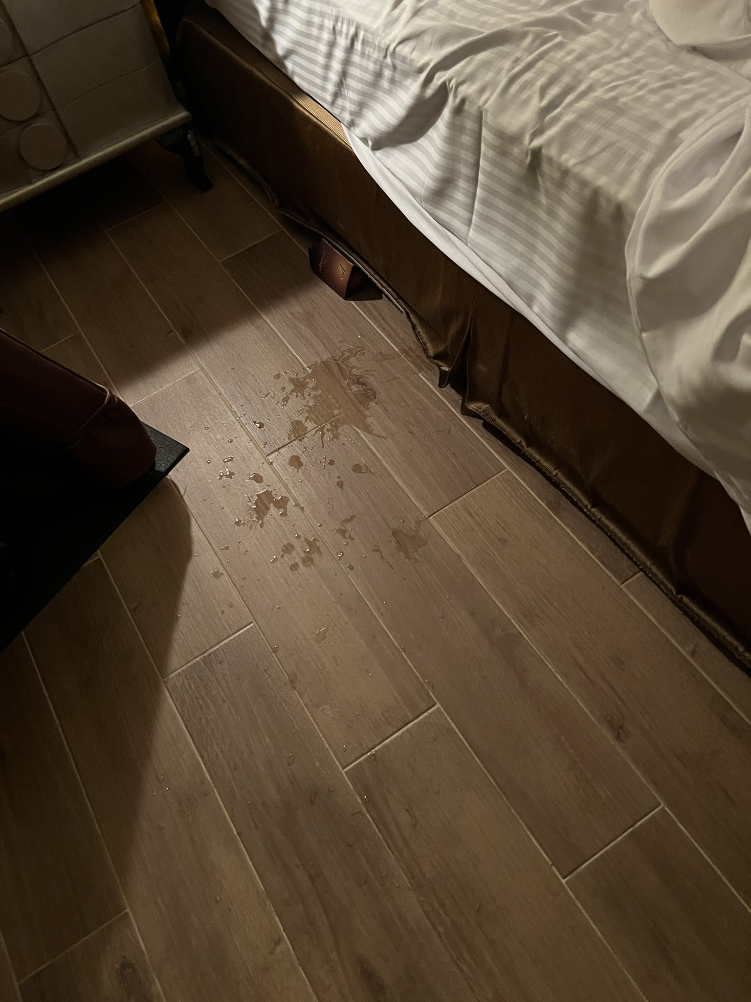 7pupu couple on Twitter: "水打翻了 https://t.co/hLQDl6OVUj" / Twitter