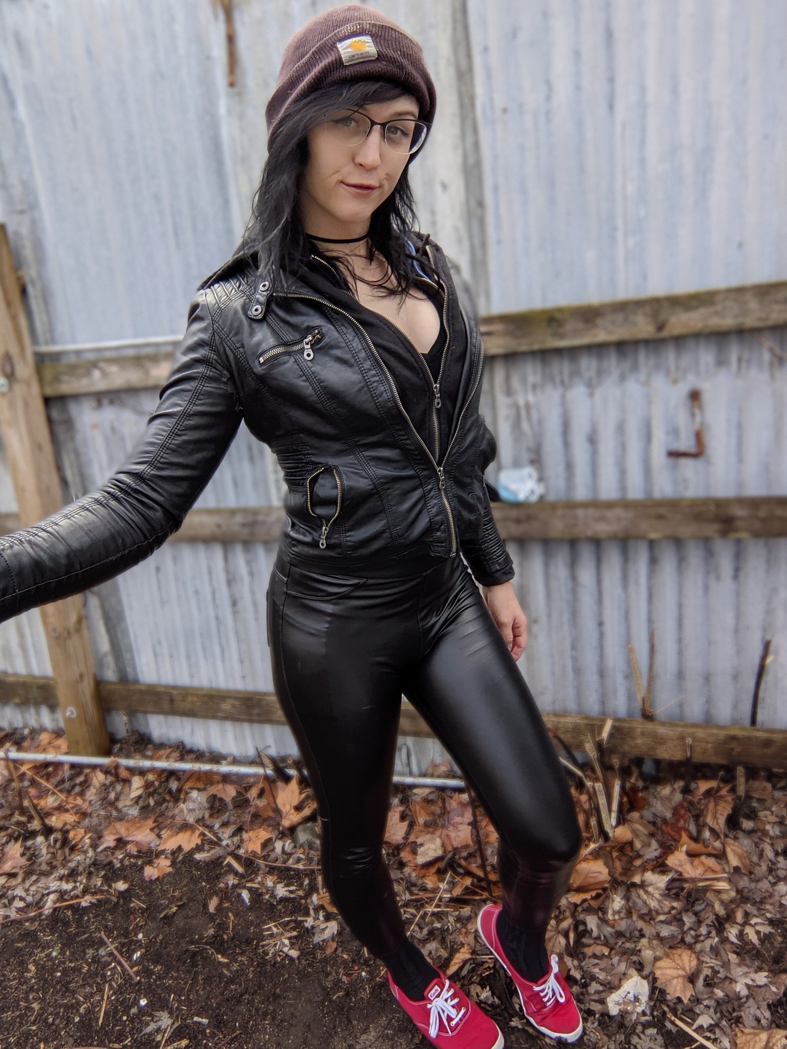 TW Pornstars - Emmaescapes 🖤. Twitter. i am not scared of motorcycles. 4:41 PM - 13 Apr 2022