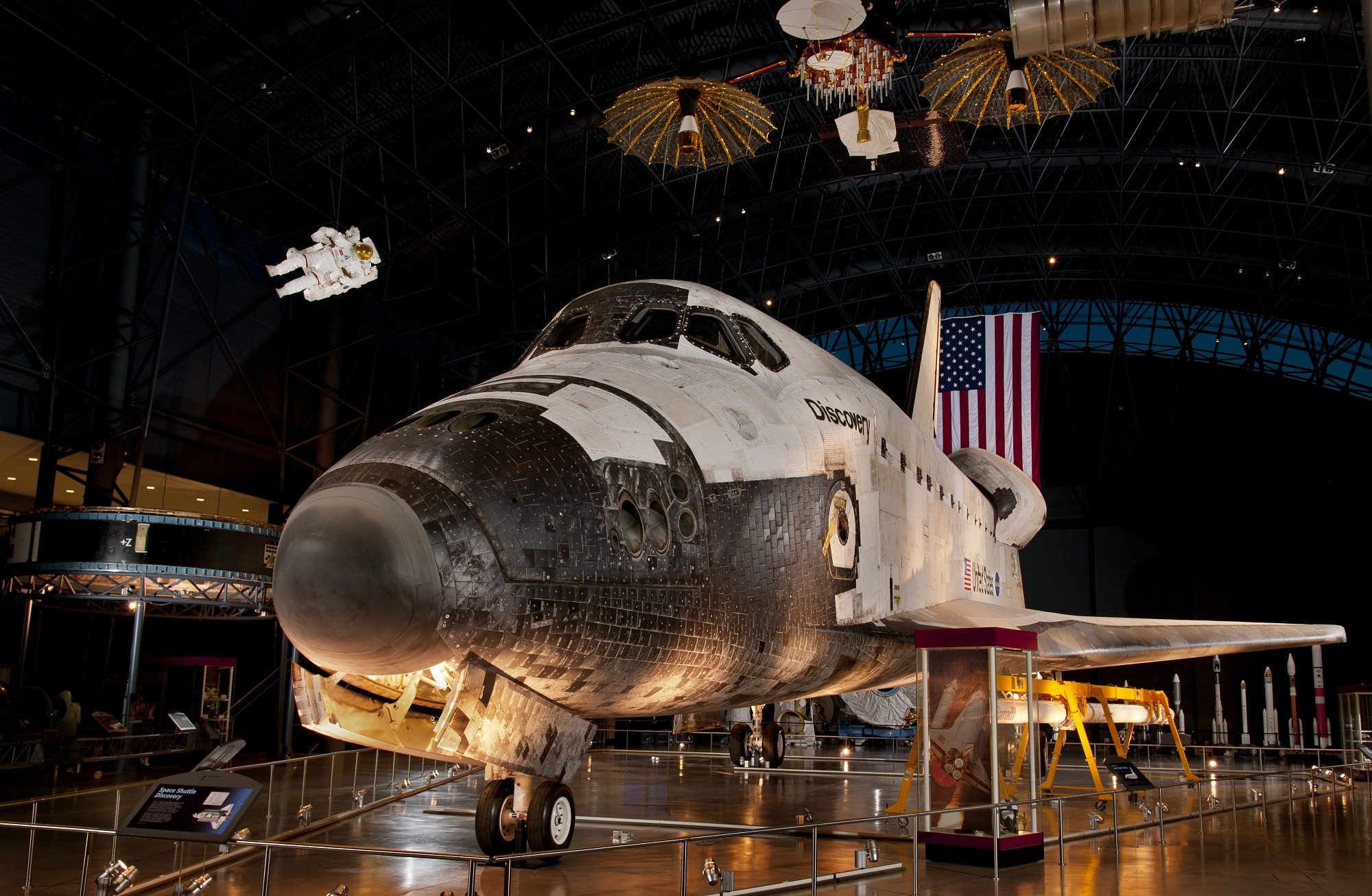 Space Shuttle Discovery Display