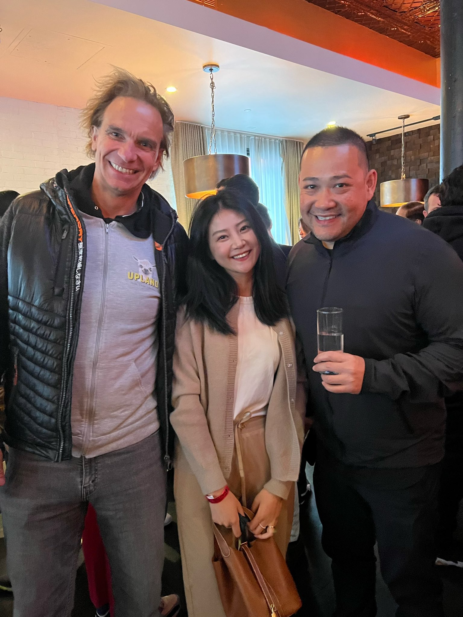 Vera (🙊,💙) in NFT.NYC on Twitter: "@JIQQYJONES @Cybertino_Lab @MPA_DAO @thirdwave @Thirdverse_US ...