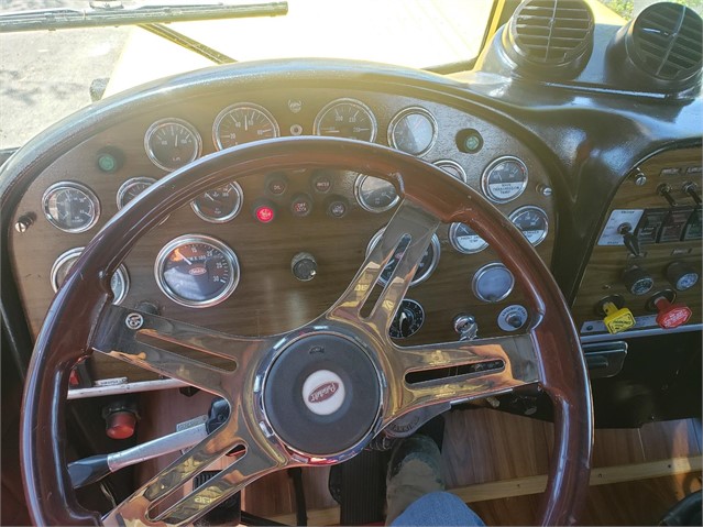 Peterbilt 359 Corvette Dash