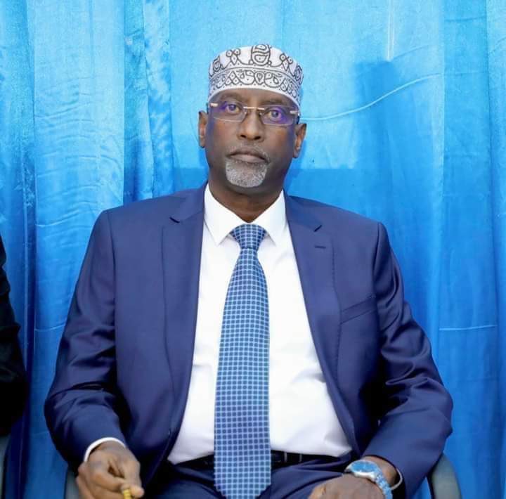 Sen. Abshir Axmad on Twitter: "Waxaan hambalyo & bogaadin u dirayaa Xil. Maxamed Axmed Beereey ...