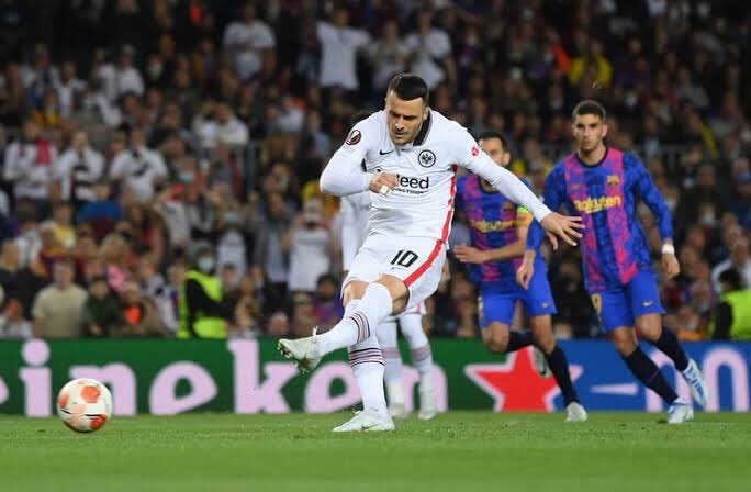 Sekilas tentang James Tavernier dan Filip Kostic, dua pemain yang tadi ...