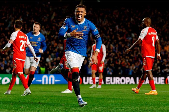 Sekilas tentang James Tavernier dan Filip Kostic, dua pemain yang tadi ...