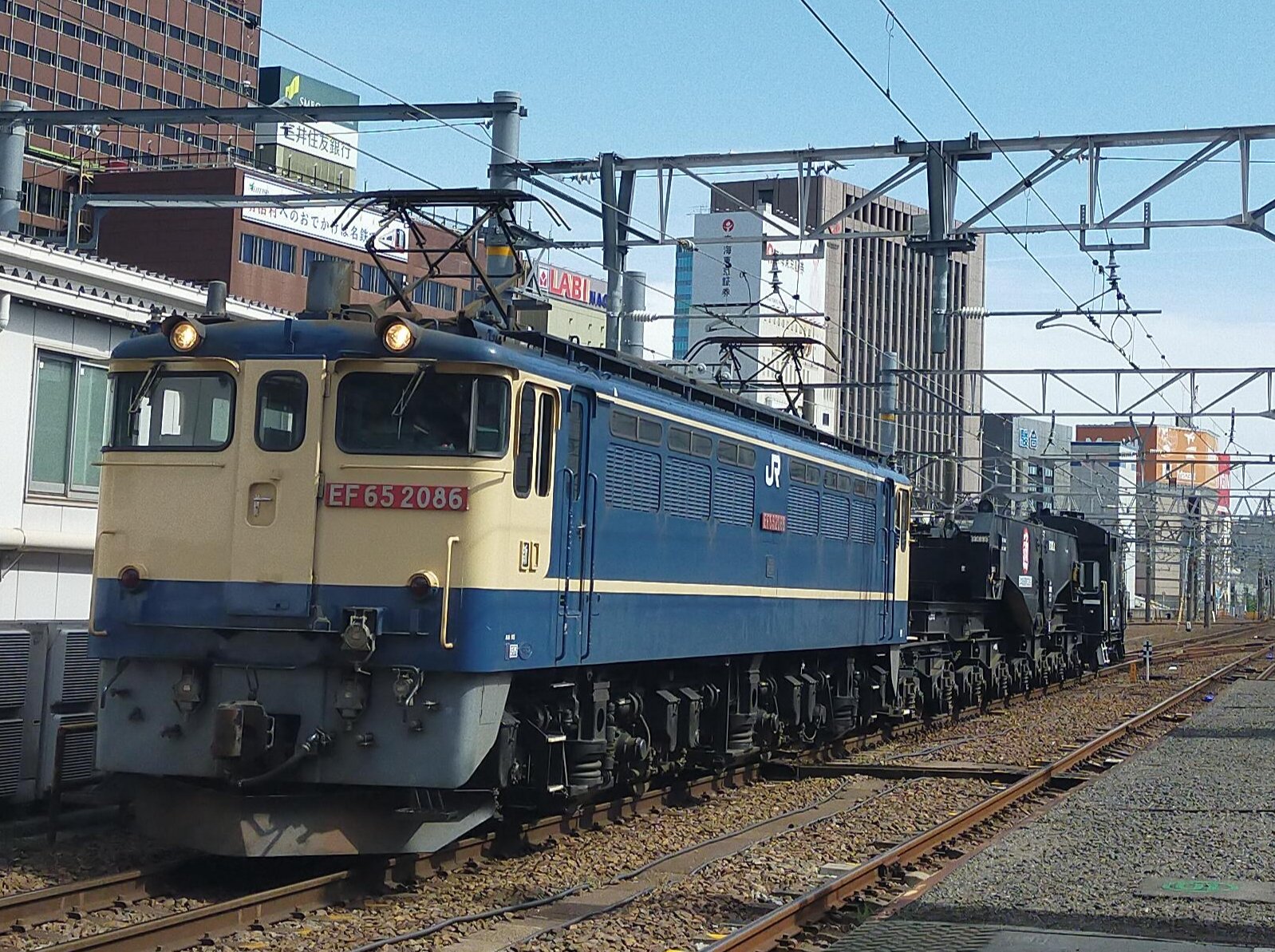 名鉄 1384 on Twitter: "9863レ 名古屋14時17分通過 EF65-2086+シキ801B2+ヨ8402 ヨ付きのシキを見たのは醒ヶ井以来かな？ 名古屋勢の皆様お疲れ様でし ...