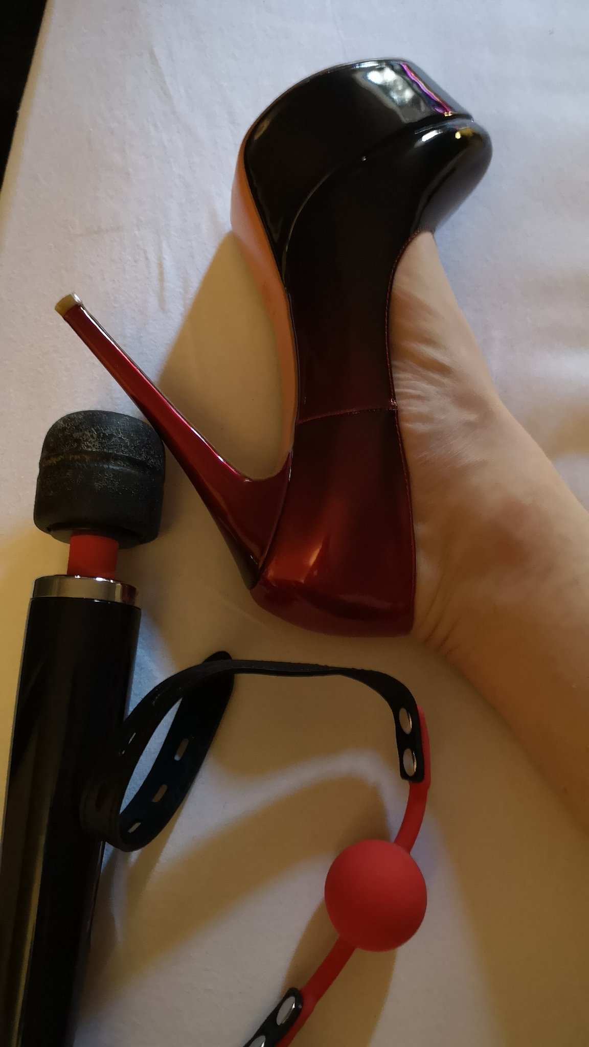 Heels And Gags On Twitter Wer Will Mich In Den Arsch Ficken T