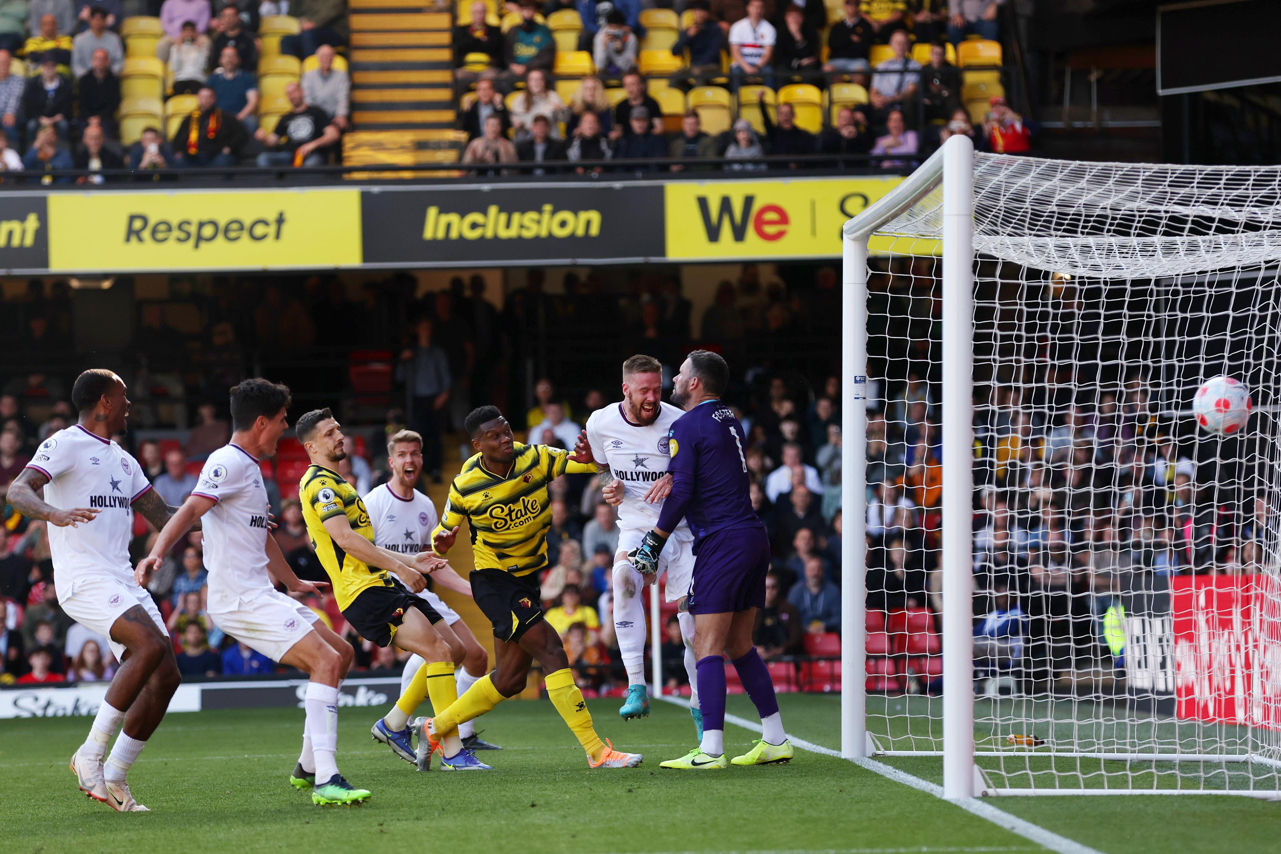 Taufik Bachtiar S on Twitter: "RT @premierleague: FULL-TIME Watford 1-2 Brentford Pontus Jansson ...
