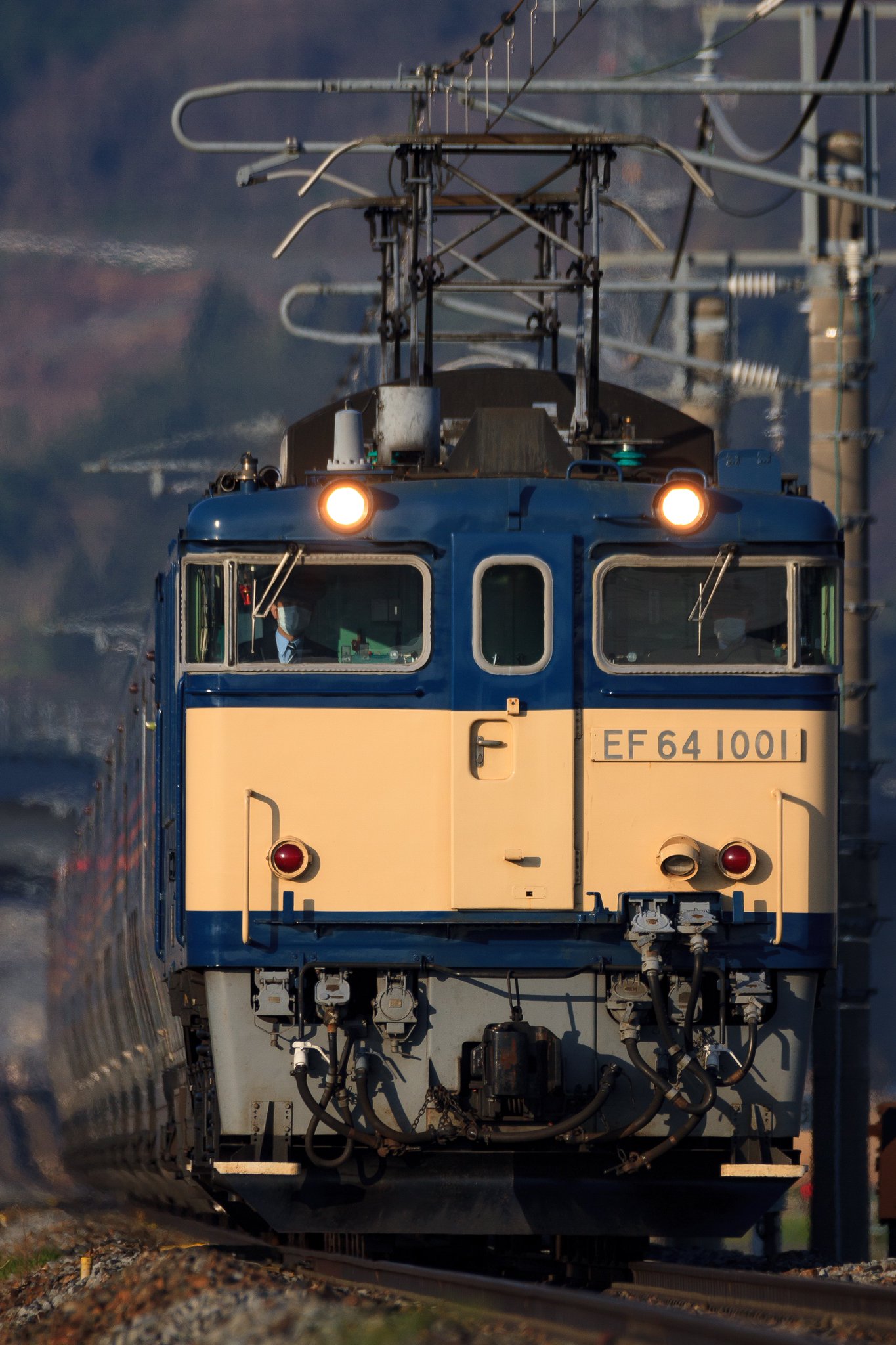 朱鷺 on Twitter: "2022/04/17(日) 9011レ 信州カシオペア紀行 EF64 1001[群]+E26系12車 https://t.co/zel4ayMuF4 ...