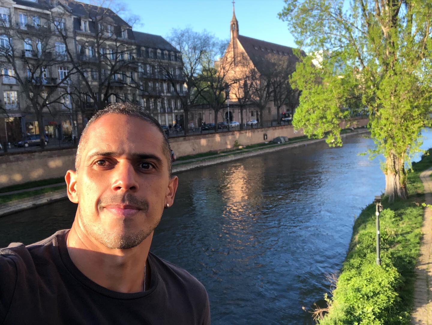 TW Pornstars - Johnny Louis Ator Oficial. Twitter. Une belle vue sur la ...