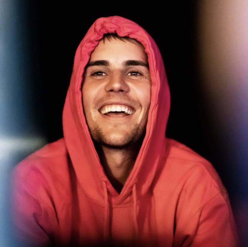 Justin Bieber 2022 Smiling Full Body