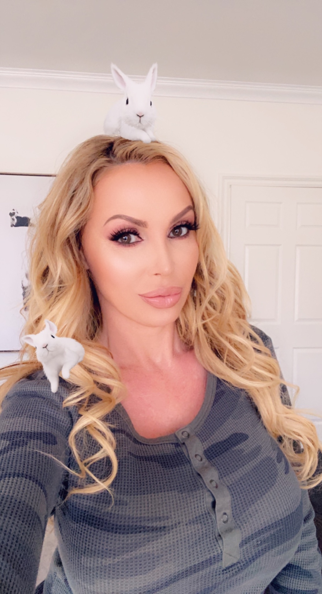 TW Pornstars - NIKKI BENZ. Twitter. Happy Easter 🐣🐰🍫🌼. 2:23 PM - 17 Apr ...
