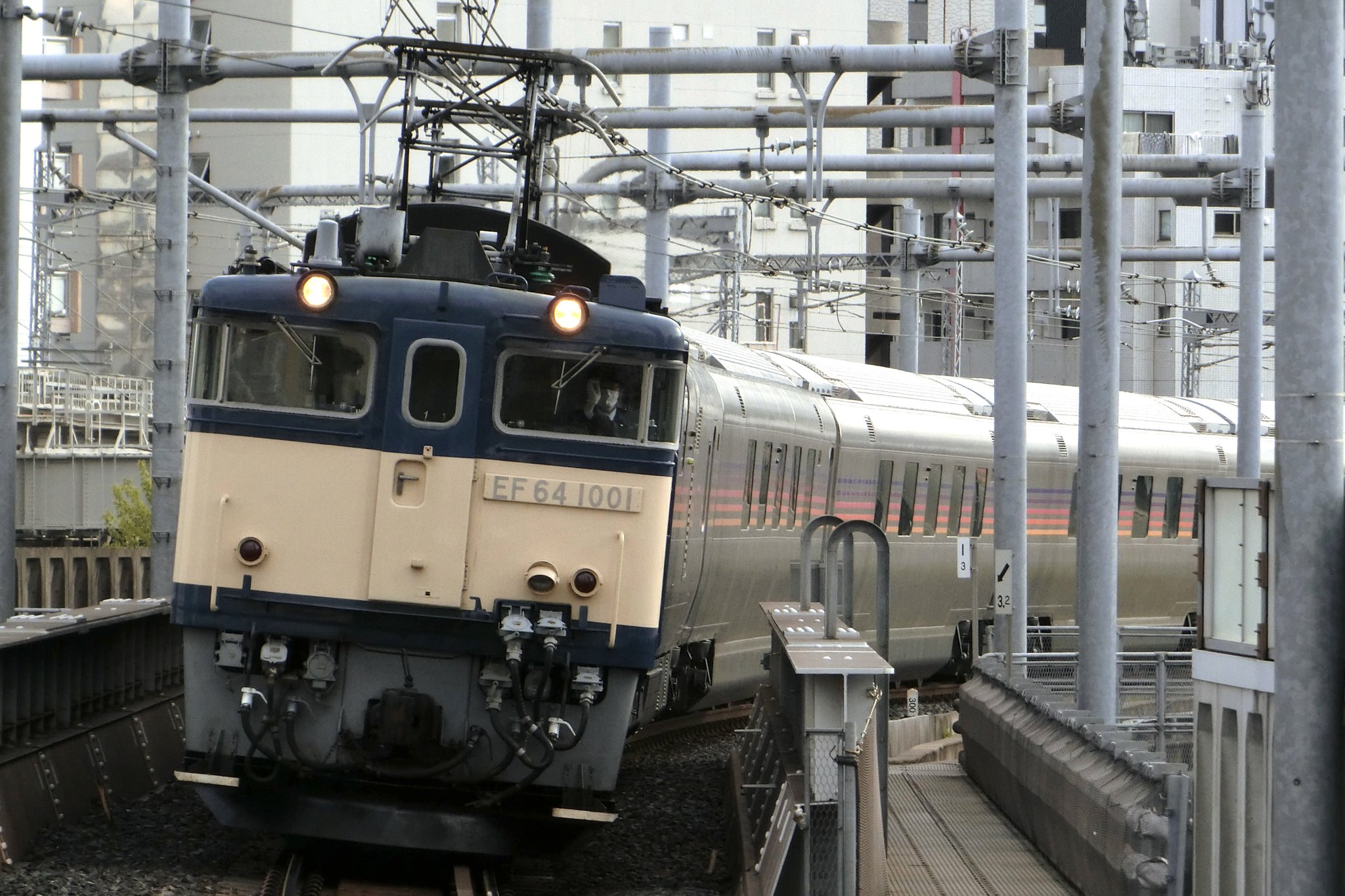 📷 on Twitter: "4/16 EF64-1001+ E26系 12B 信州カシオペア紀行 9011レ https://t.co/NMttHrfk9n" / Twitter