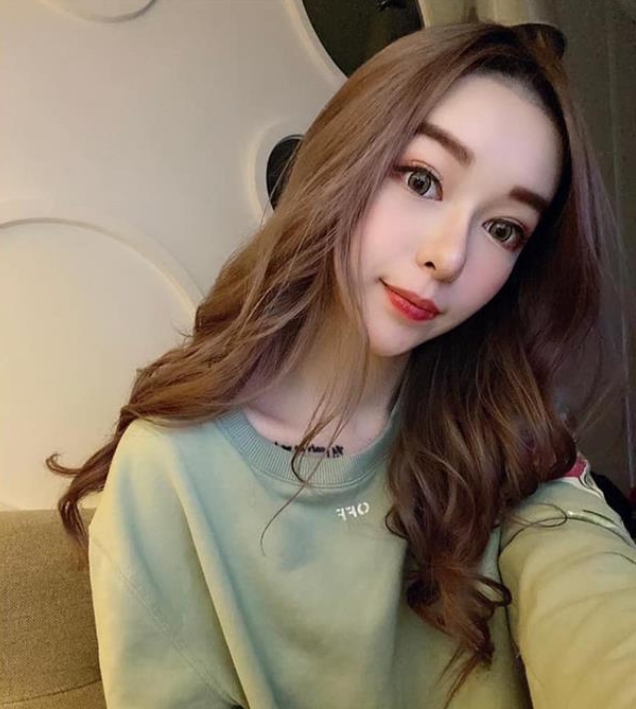 喜歡我居家的裝扮嗎? 還是你比較喜歡跟我居家?😘 私訊告訴我~ https://t.co/A8oKZKGVVY #JKFfans #JVID #JKF #JKF百大女郎 #JVFANS #私訊 ...