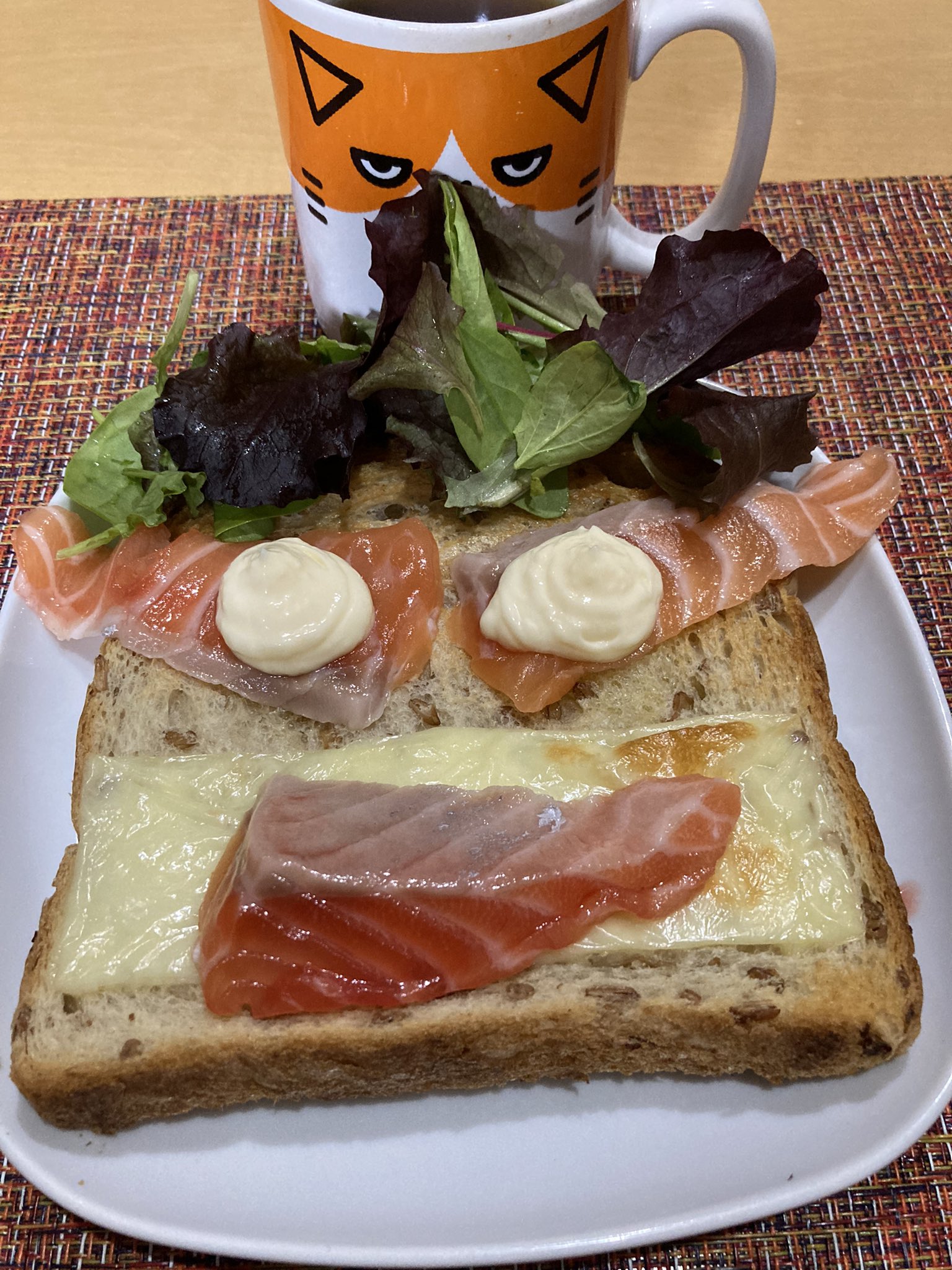 オヤジ生活 on Twitter: "RT @misoranohoko: 🥪😂おはようございます誰似 https://t.co/QyBTOoPcos" / Twitter