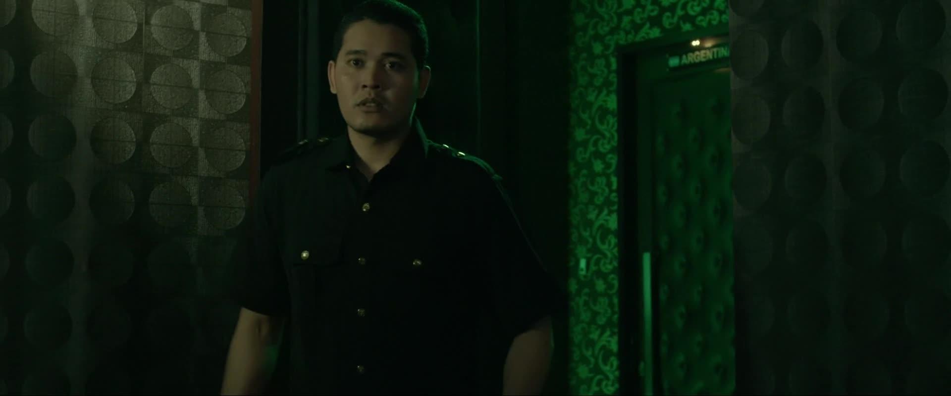 Diego Rottman on Twitter: "Bandera argentina en un burdel (?) en "The Raid 2" https://t.co ...