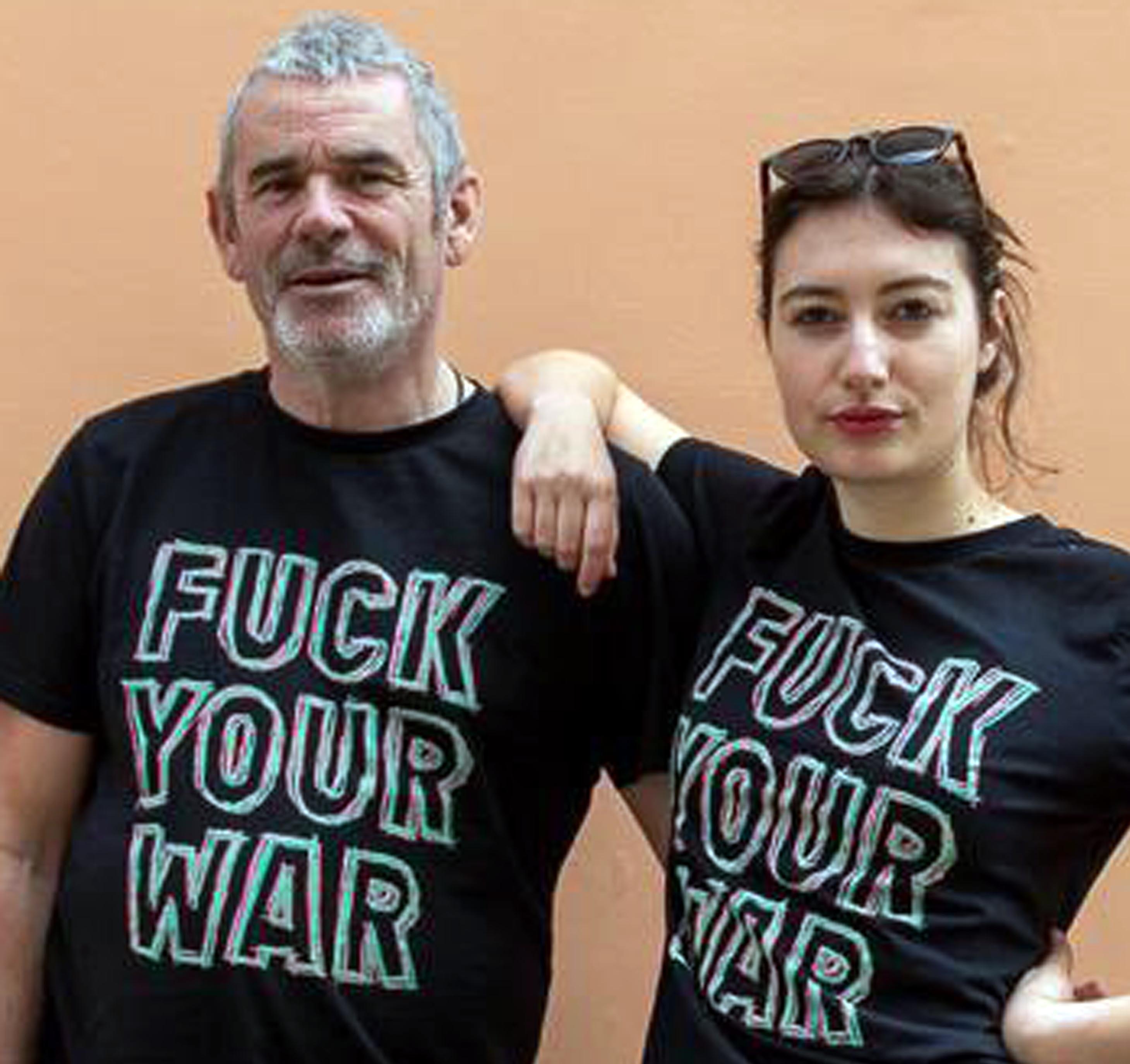 Paul Conroy on Twitter: "Proud to support Giles Duley’s Legacy Of War Foundation. Paul and Nina ...