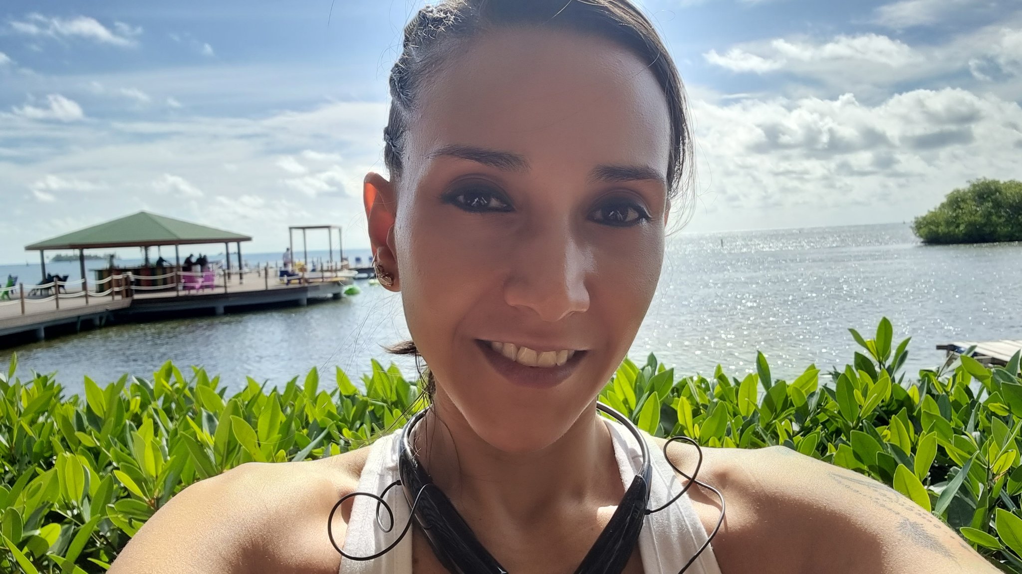 TW Pornstars - Lissie Bella. Twitter. Paradise. 2:02 PM - 20 Apr 2022
