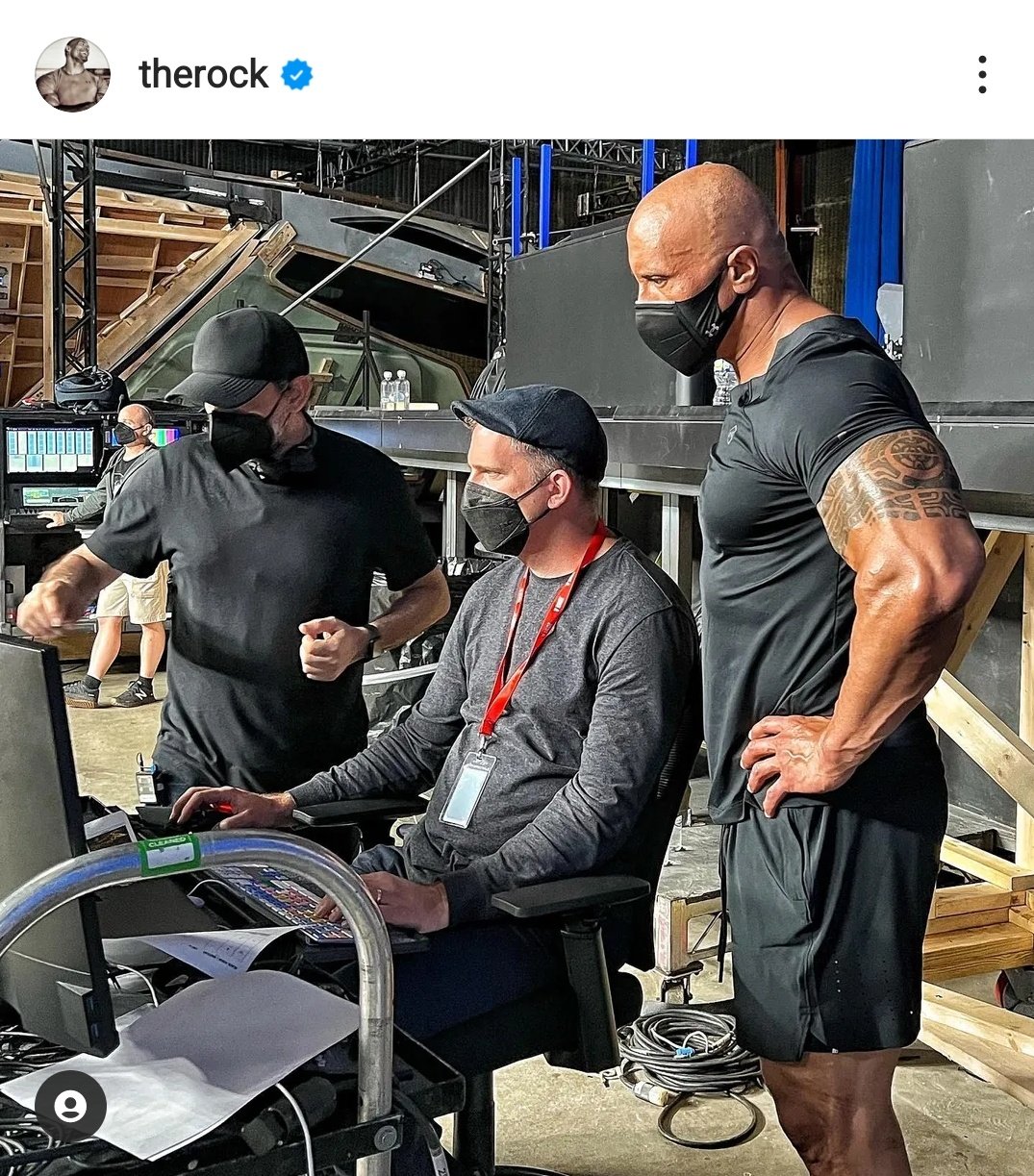 #TheBatman | DC Comics Fans Indonesia on Twitter: "Film #BlackAdam lagi reshoot ni. Filmnya ...