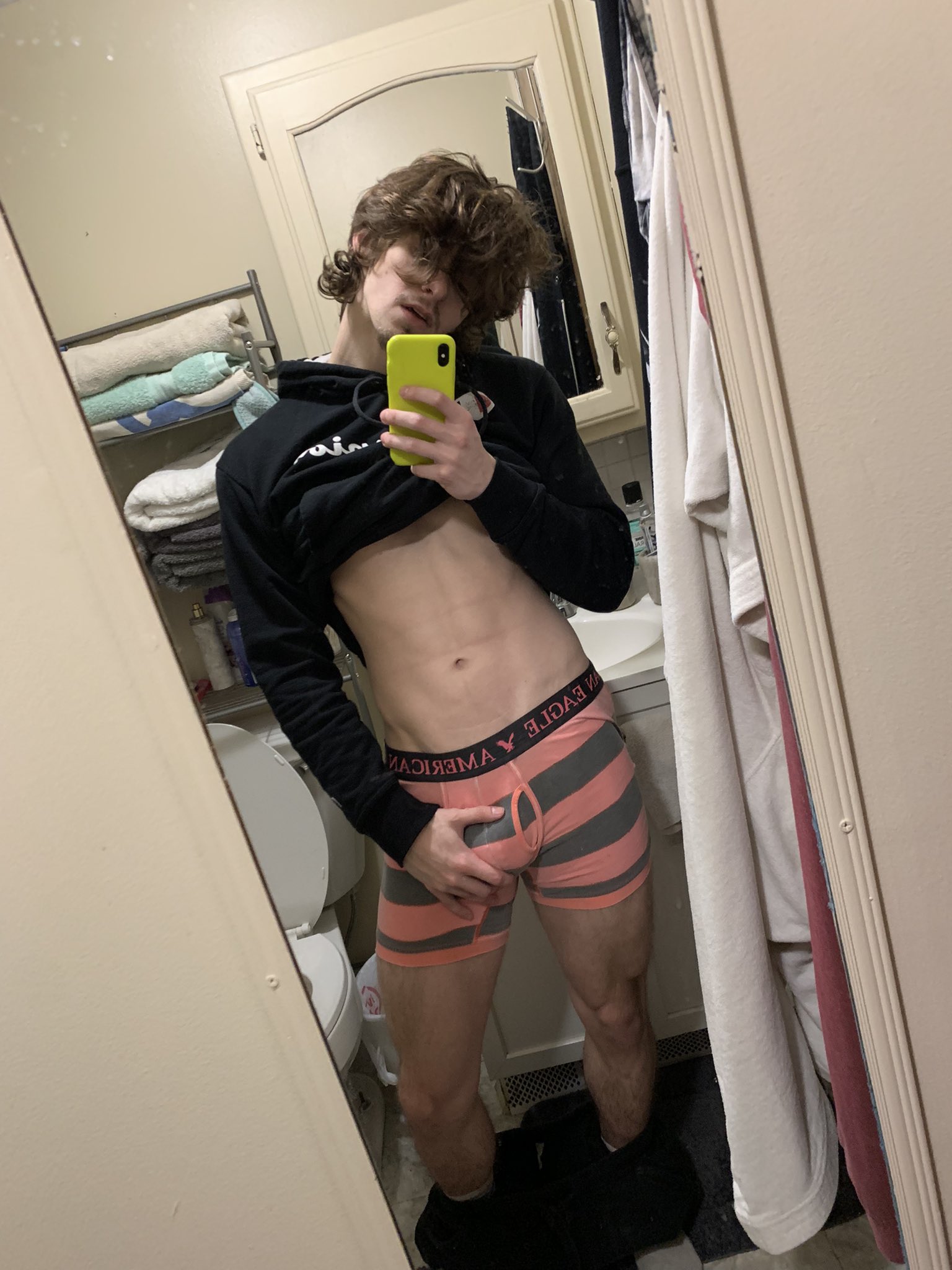 switchy on Twitter: "https://t.co/qOjWONVoKY https://t.co/E5HpJQAFHV" / Twitter