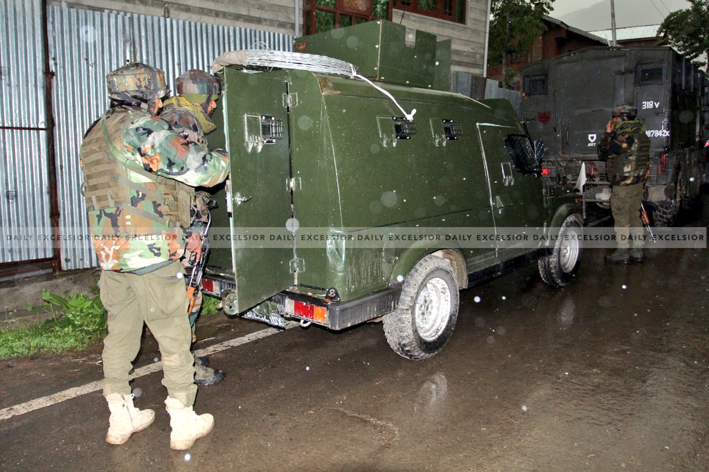 Jay Wankhade on Twitter: "#IndianArmy 62 Rashtriya Rifles (Dogra ...