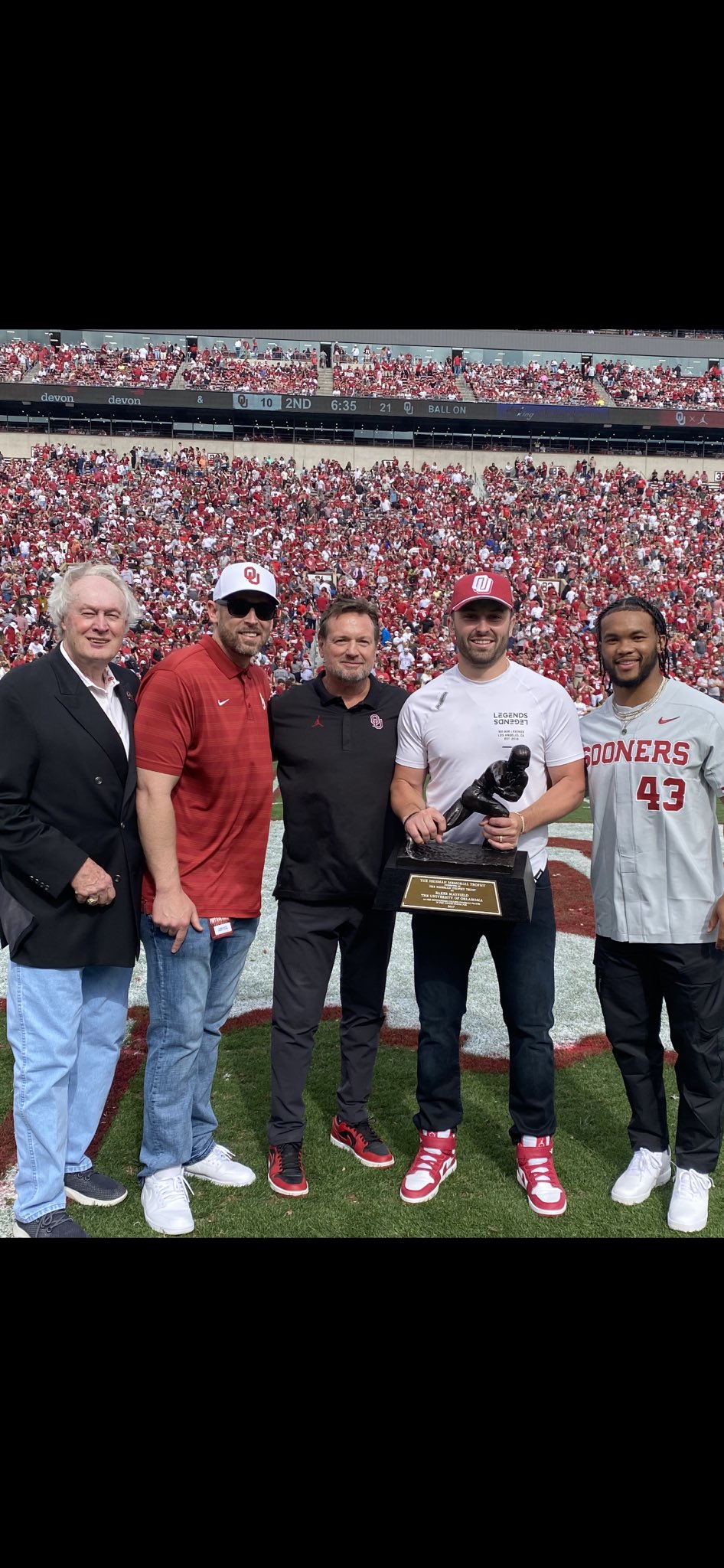 Bob Stoops on Twitter: "Found another Heisman trophy winner at the OU spring game today. 1969 ...