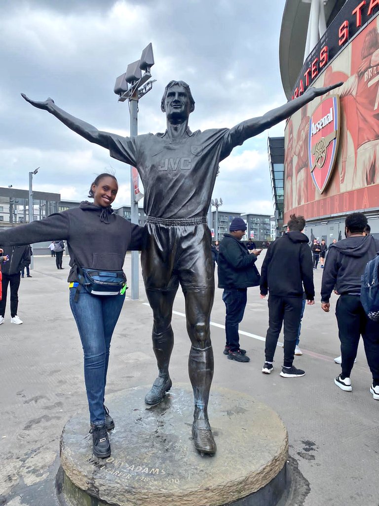 Thierry Henry Statue