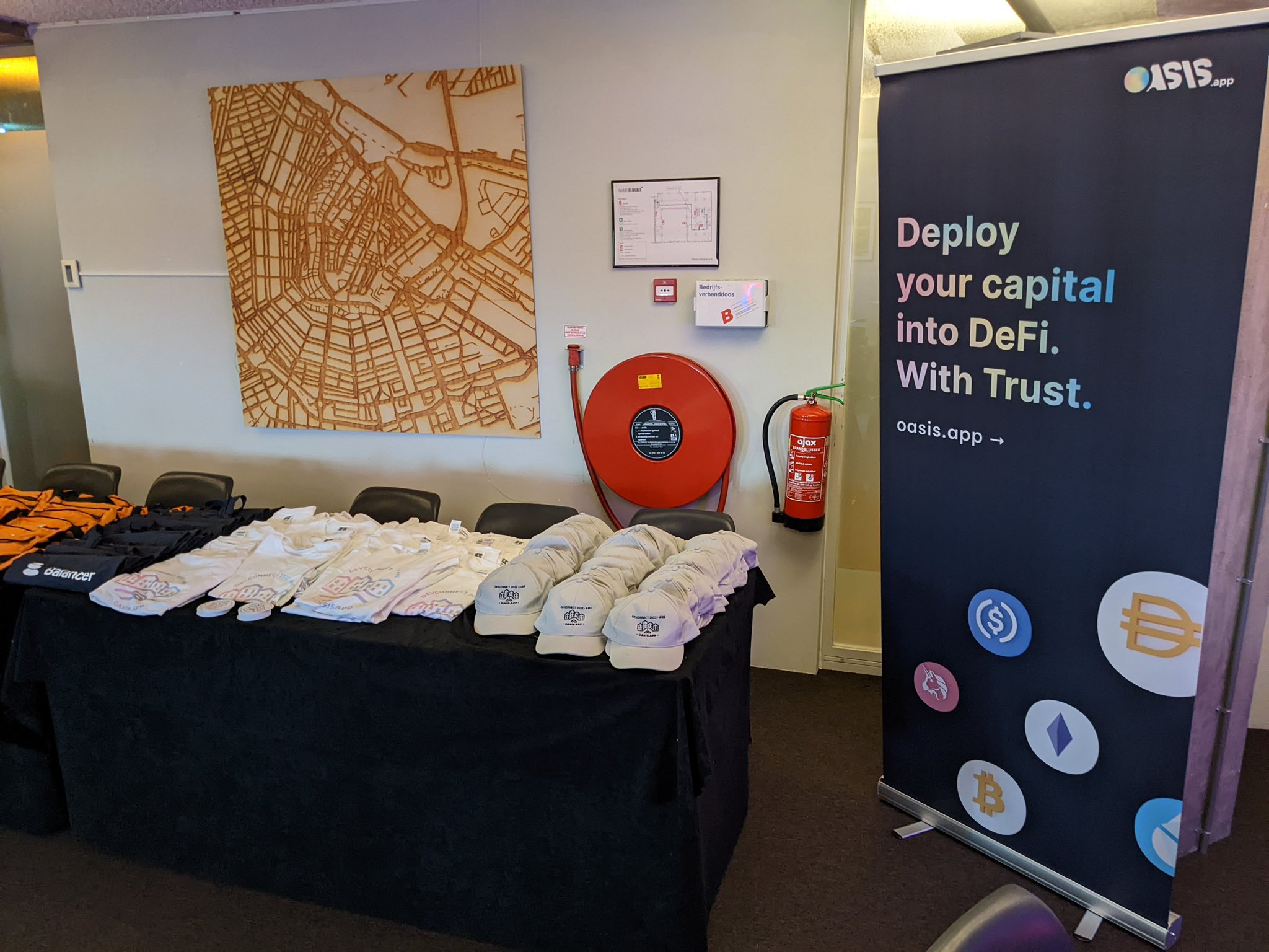 Oasis.app on Twitter: "Last day of @EFDevconnect at DeFi day by @CryptoCanal - thanks again to ...