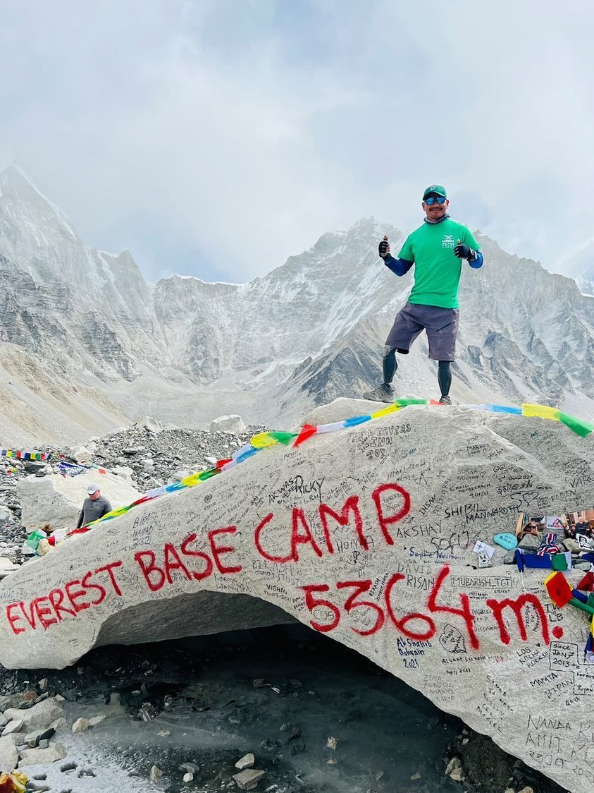 Hari Budha Magar creates history : r/Everest