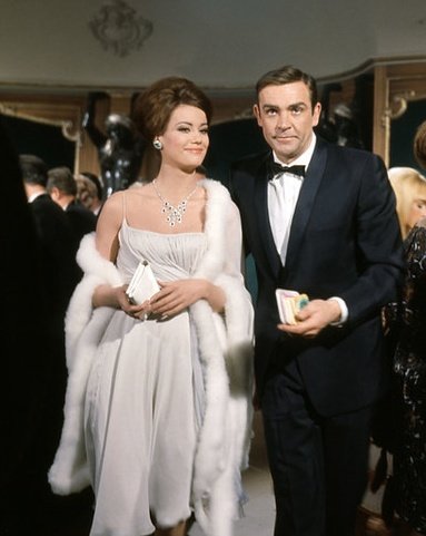 Domino Derval James Bond