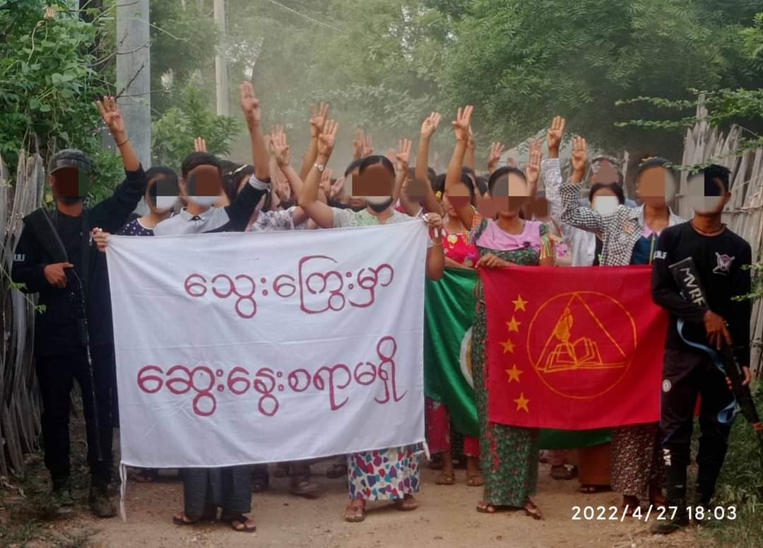 Khit Thit Media On Twitter အကြမ်းဖက် စစ်တပ် တော်လှန်ရေး မြိုင်သပိတ