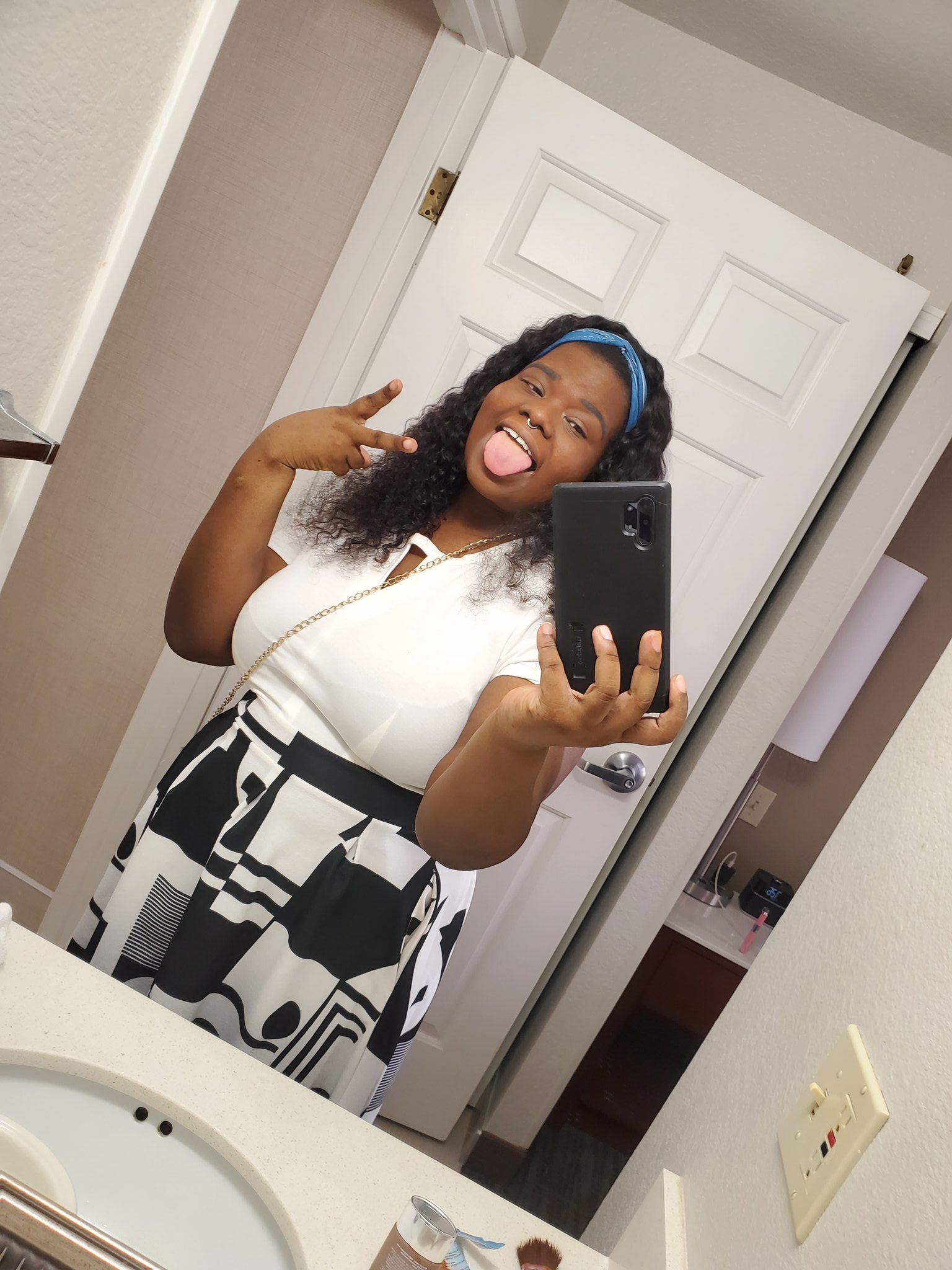 Peace Sign Mirror Selfie