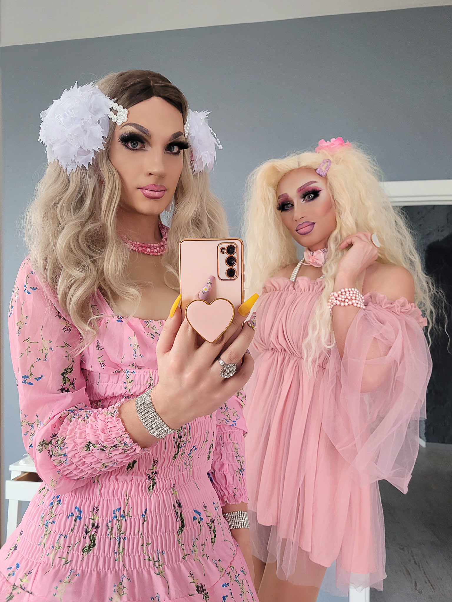 Iskra Electrical On Twitter Two Barbies 💝💝 2afz5s72za Twitter