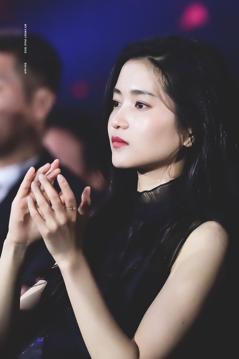 내일 검탤일까 흰탤일까 김태리잘났어요 Taerizm424