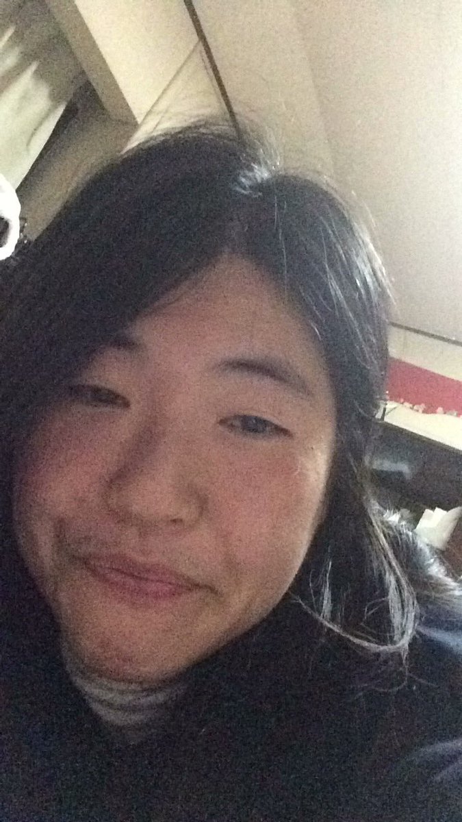 【悲報】メンヘラ女子、顔出しするもフォロワーがたまげてしまう… : バリカンタイムズ