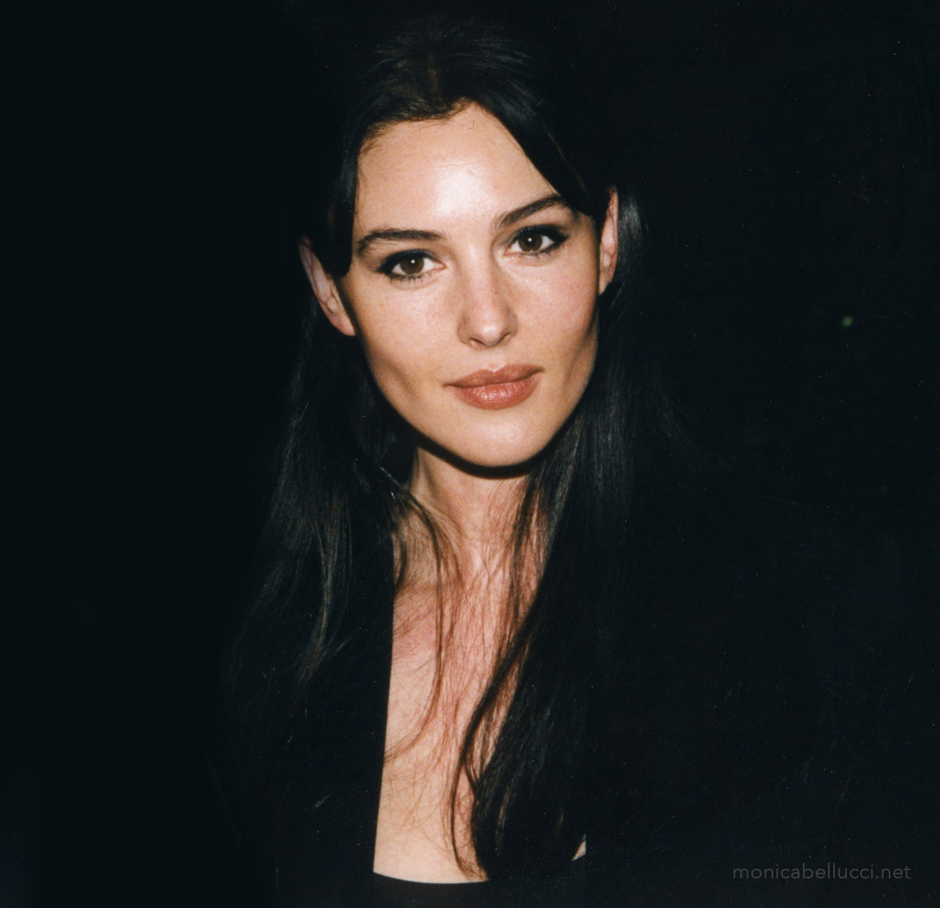 Monica Bellucci on Twitter: " ️ https://t.co/8uafnr3bYJ https://t.co/lgx29pJV07" / Twitter