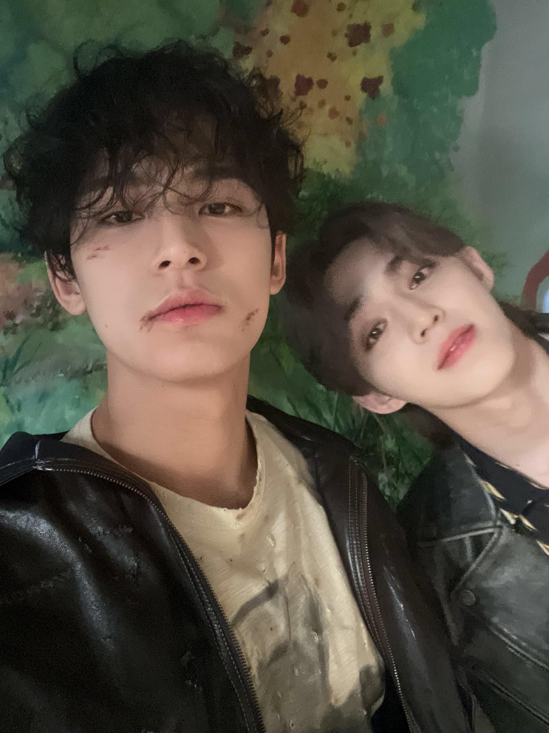 SEVENTEEN Fancafe 𖧷 Weverse on Twitter: "[#MINGYU🌟 Weverse] 220428 -17:30 KST- good evening ...